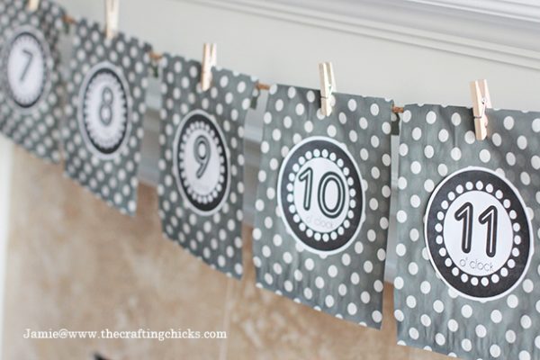 10 Quick New Year's Eve Party Ideas & Free Printables - The Crafting Chicks