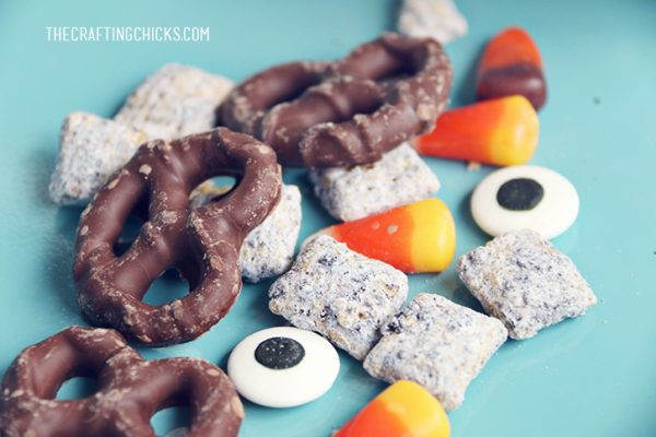 Monster Mash Treat Mix - The Crafting Chicks