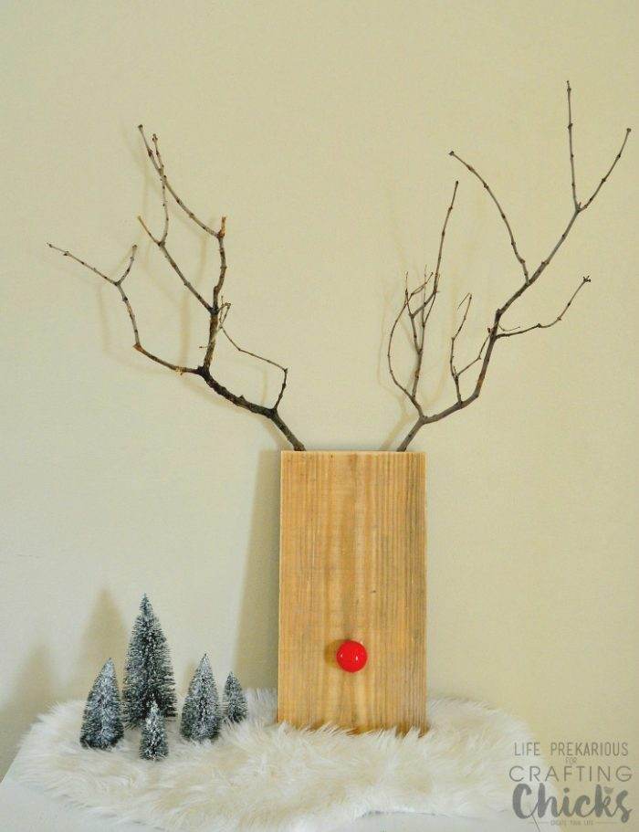 Easy Wooden Rudolph - The Crafting Chicks