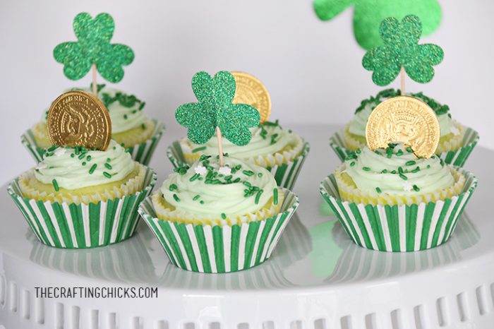 St. Patrick's Day Cupcakes - The Crafting Chicks
