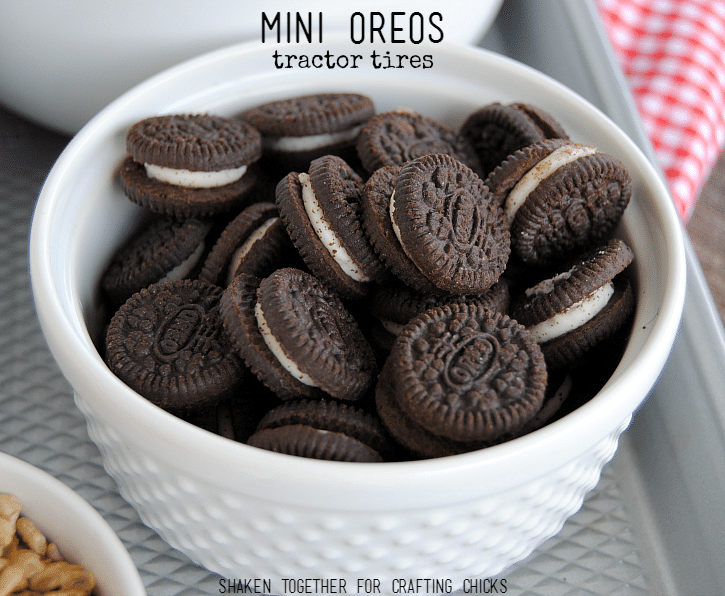 On the Farm Snack Mix - The Crafting Chicks