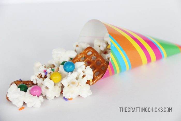 Summer Popcorn Mix - The Crafting Chicks