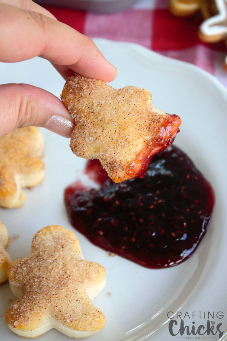 Gingerbread Biscuit Bites - A Holiday Breakfast Recipe!