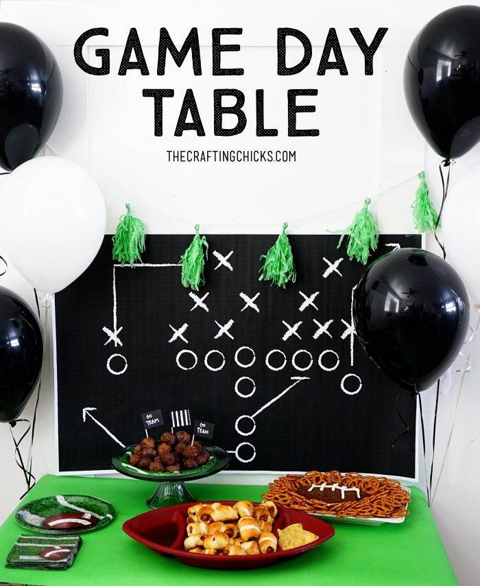 Game Day Table - The Crafting Chicks