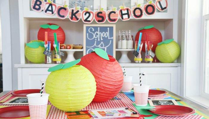 Apple School Themed Place Settings - The Crafting Chicks