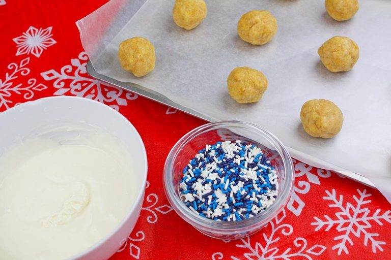 Sugar Cookie Snowball Truffles- The Crafting Chicks