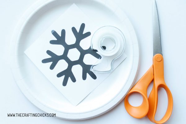 Snowflake Paper Plate Kids' Craft - The Crafting Chicks