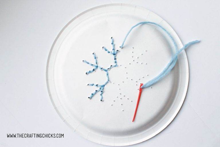 Snowflake Paper Plate Kids' Craft - The Crafting Chicks