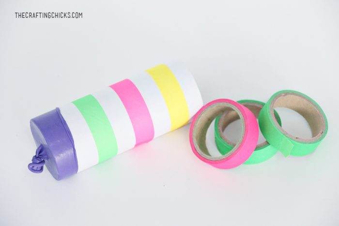 DIY New Year’s Eve Poppers for Kids: Easy Party Craft - The Crafting Chicks