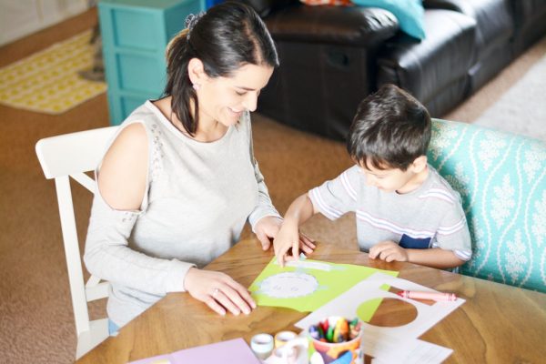 7 Ways Young Children Can Be Kind To Their Family - The Crafting Chicks