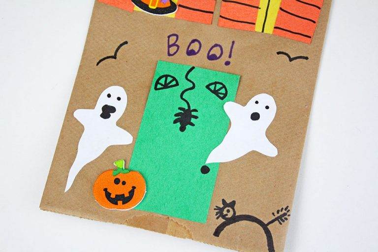 Paper Bag Haunted House Craft - The Crafting Chicks
