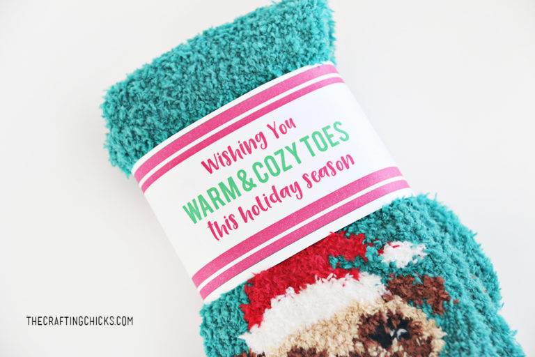Free Printable Christmas Socks Gift Tag - The Crafting Chicks