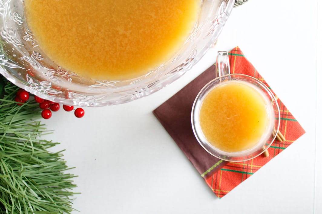 Grandma's Homemade Wassail Recipe: Easy and Delicious - The Crafting Chicks