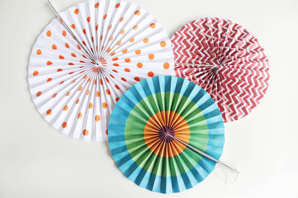 Paper Fan Turkey Craft - The Crafting Chicks