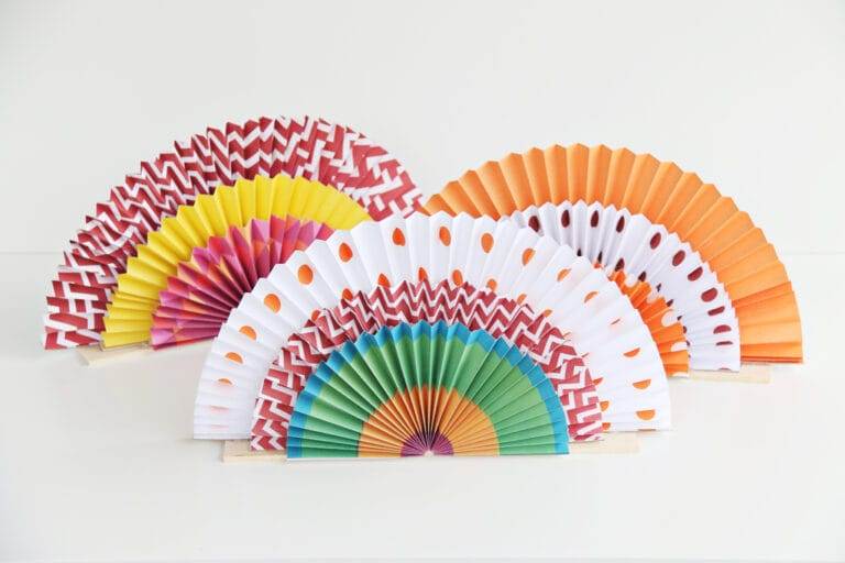 Paper Fan Turkey Craft - The Crafting Chicks