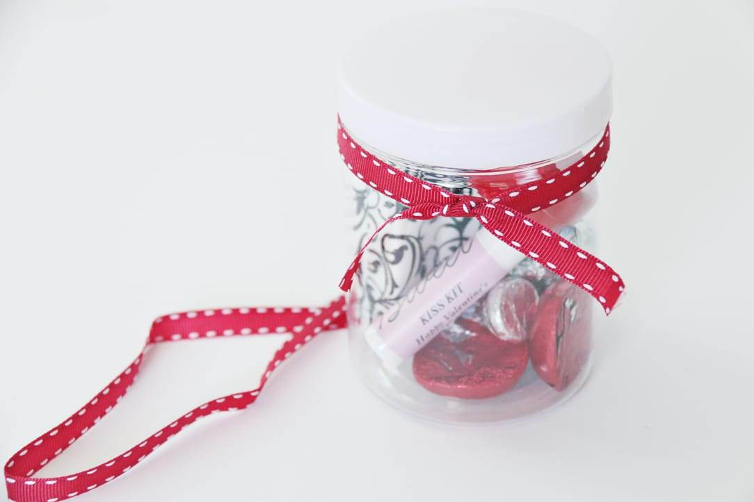 Valentine's Day Kiss Kit - The Crafting Chicks