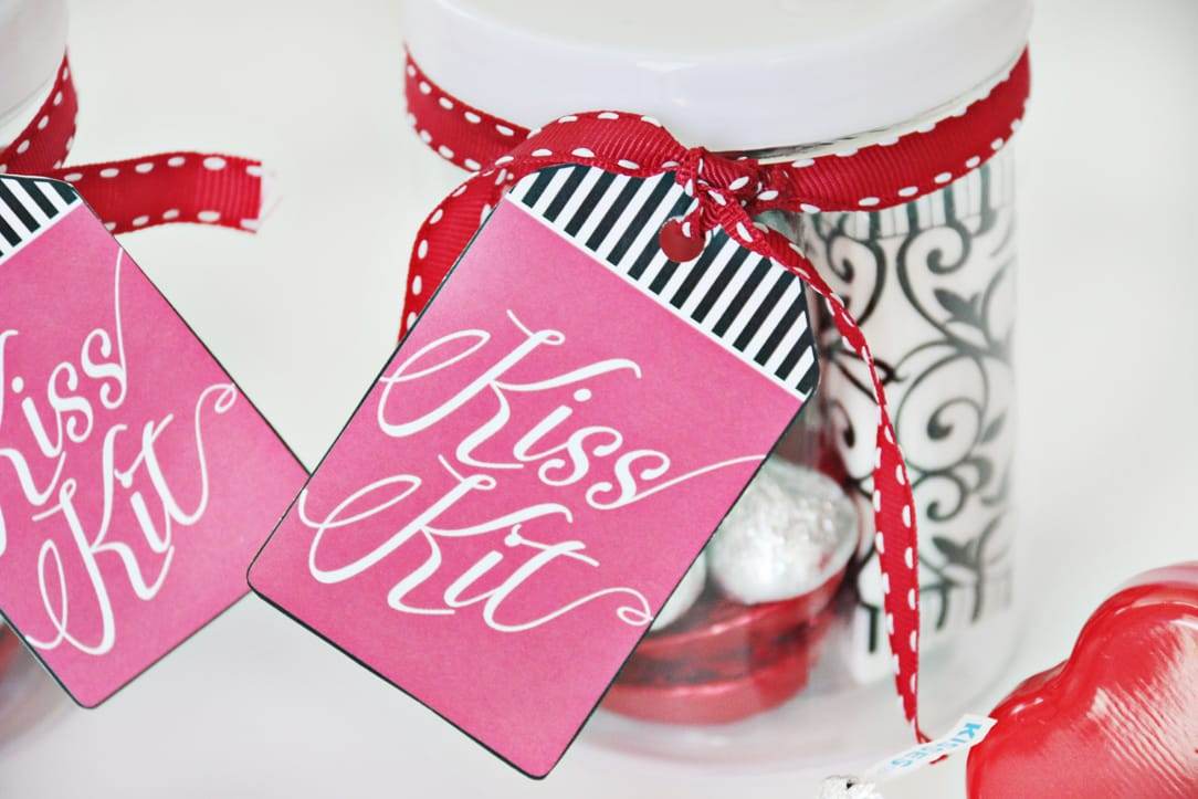 Valentine's Day Kiss Kit - The Crafting Chicks