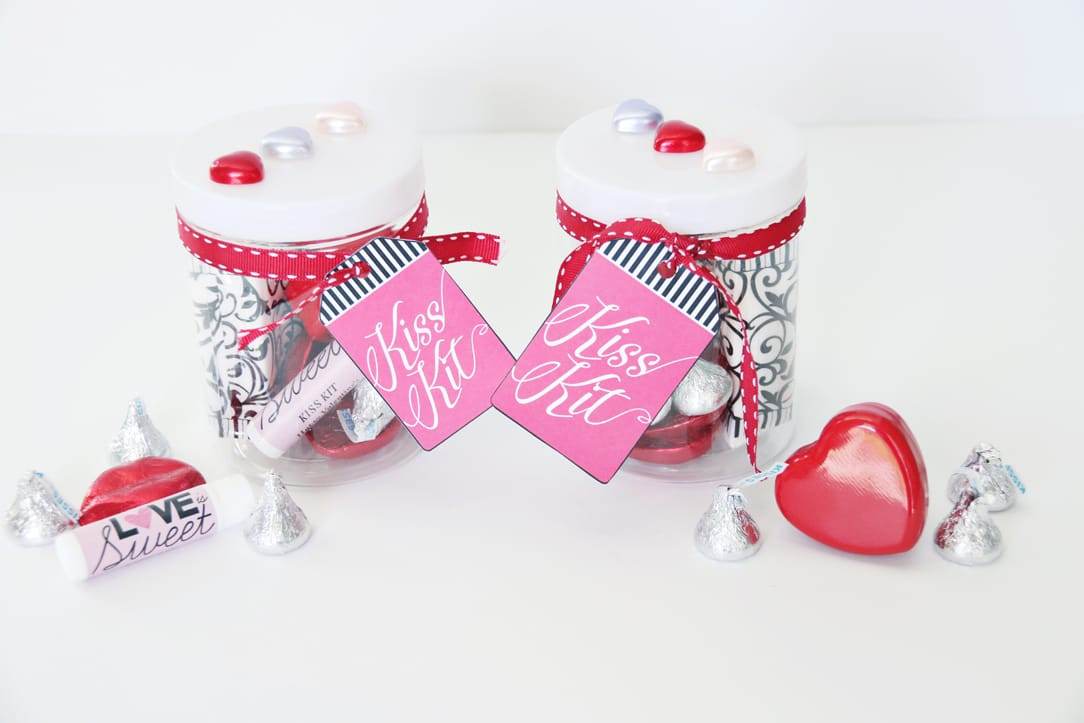 Valentine's Day Kiss Kit - The Crafting Chicks