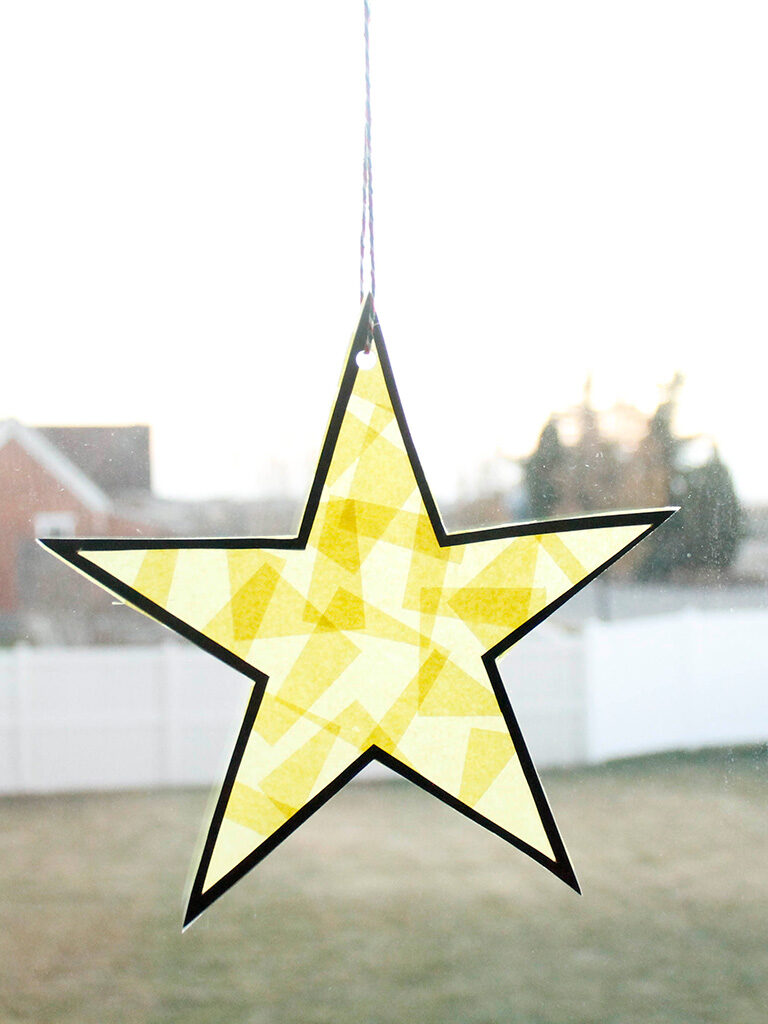 Christmas Suncatcher Craft Ideas for Kids (Free Printable Templates ...